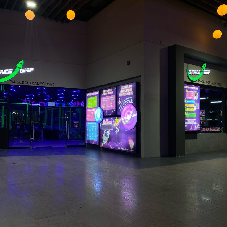 Space Jump Parque de Trampolines